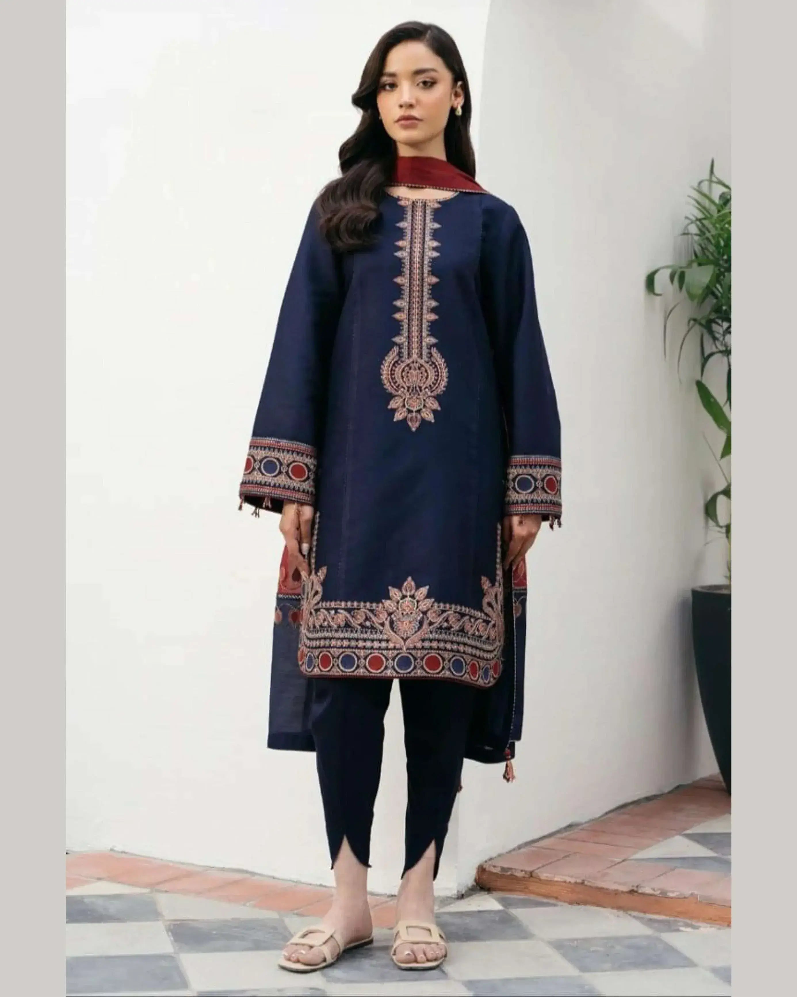 JAZMIN LAWN UNSTICH EMB 3PC – City Fabrics